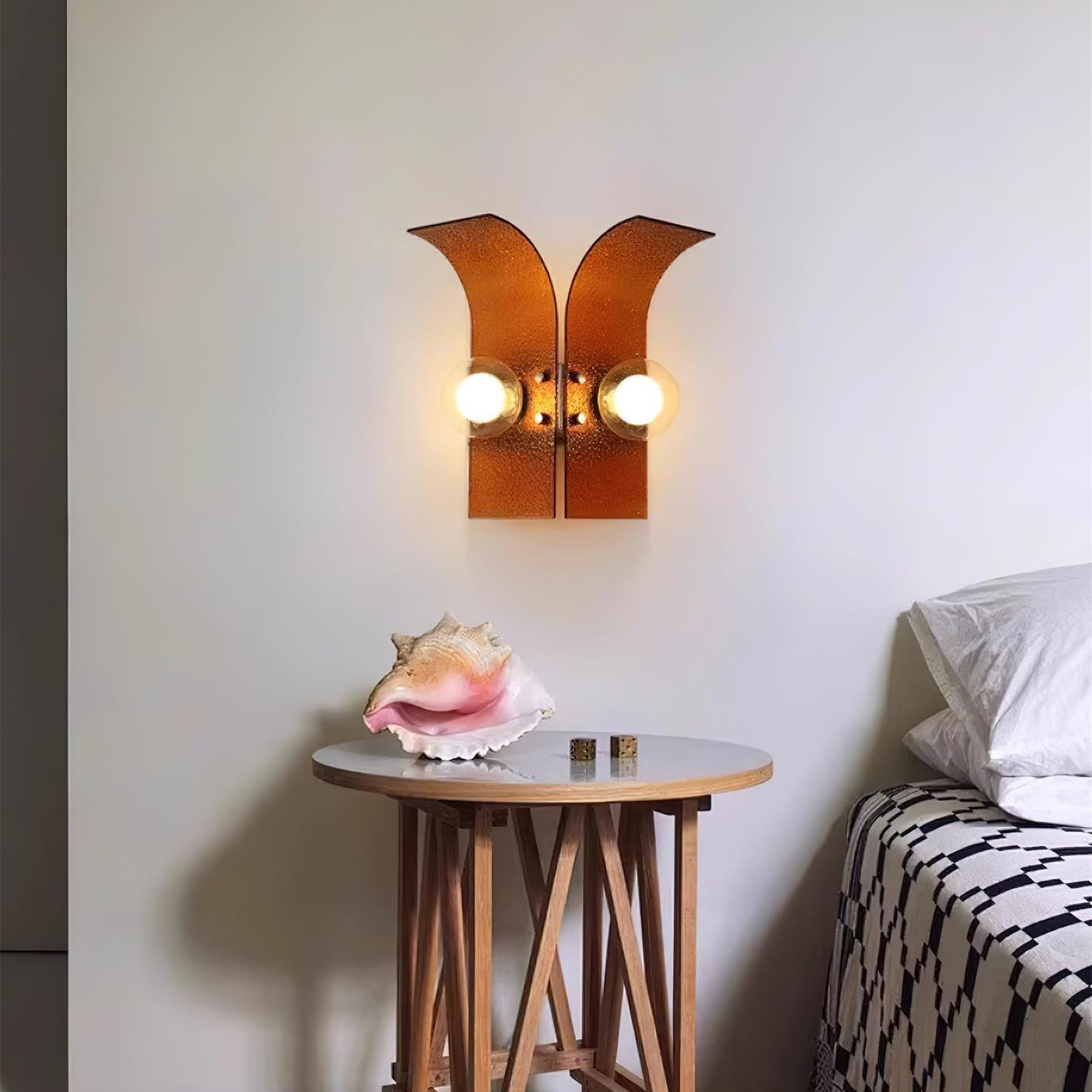 Bright Eccentricities: Unique Wall Lights for Bold Interiors - Docos