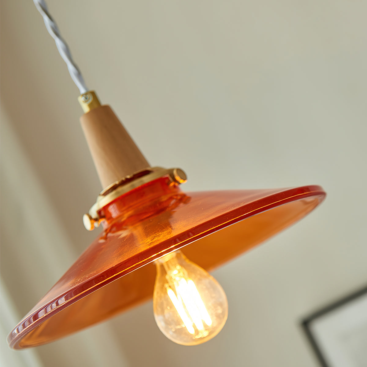 Benra Glass Pendant Lamp - Docos