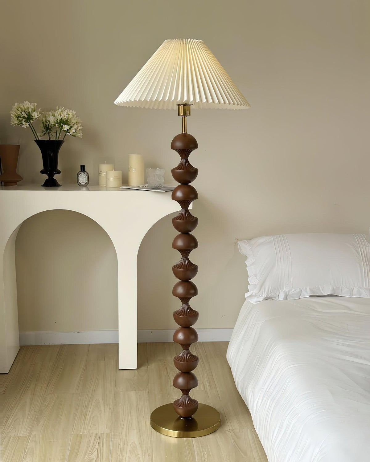 Bobbin Wood Floor Lamp - Docos