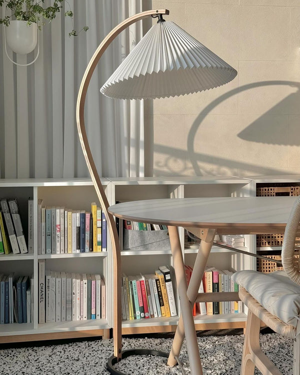 Caprani Floor Lamp - Docos