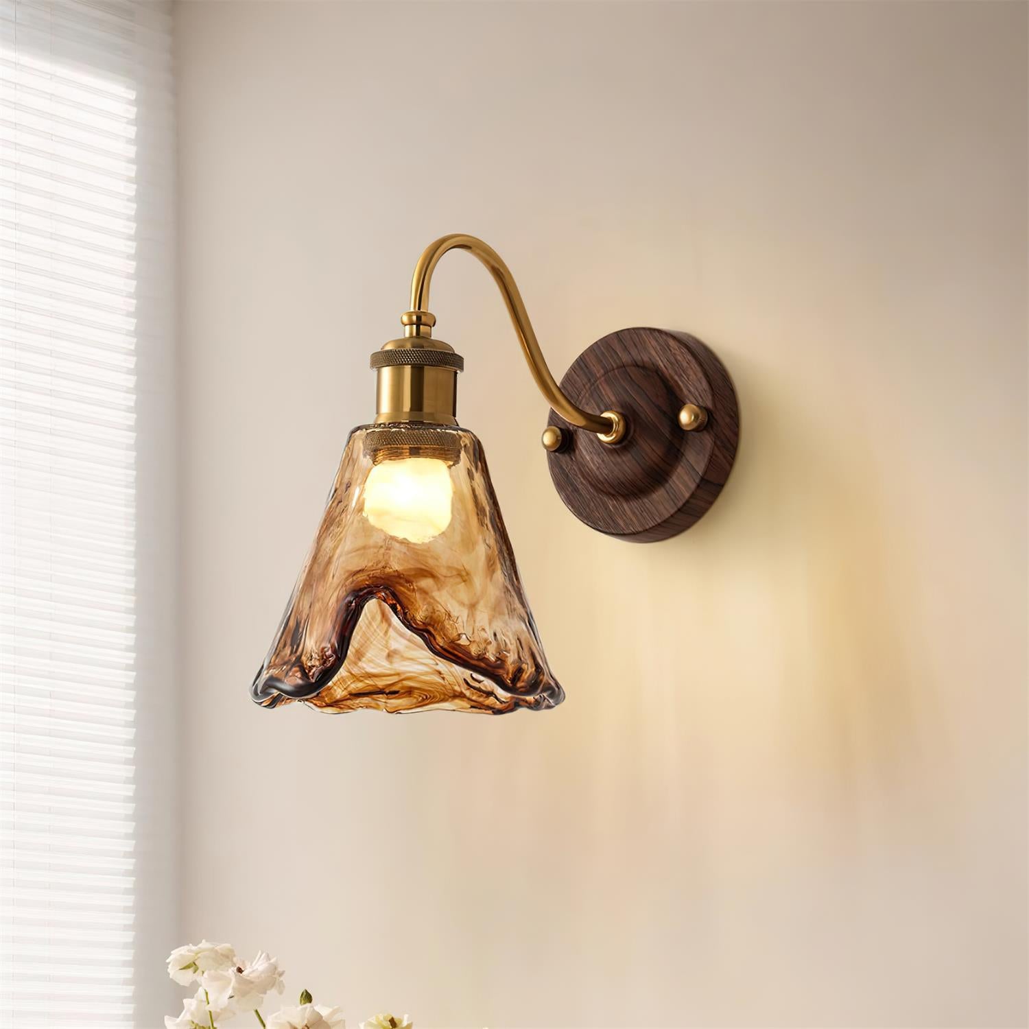 Nalia Amber Wall Lamp - Docos