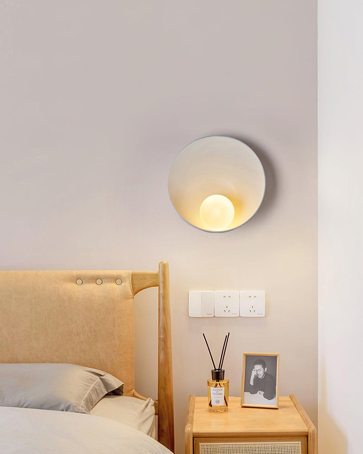 Olivia Wall Light - Docos