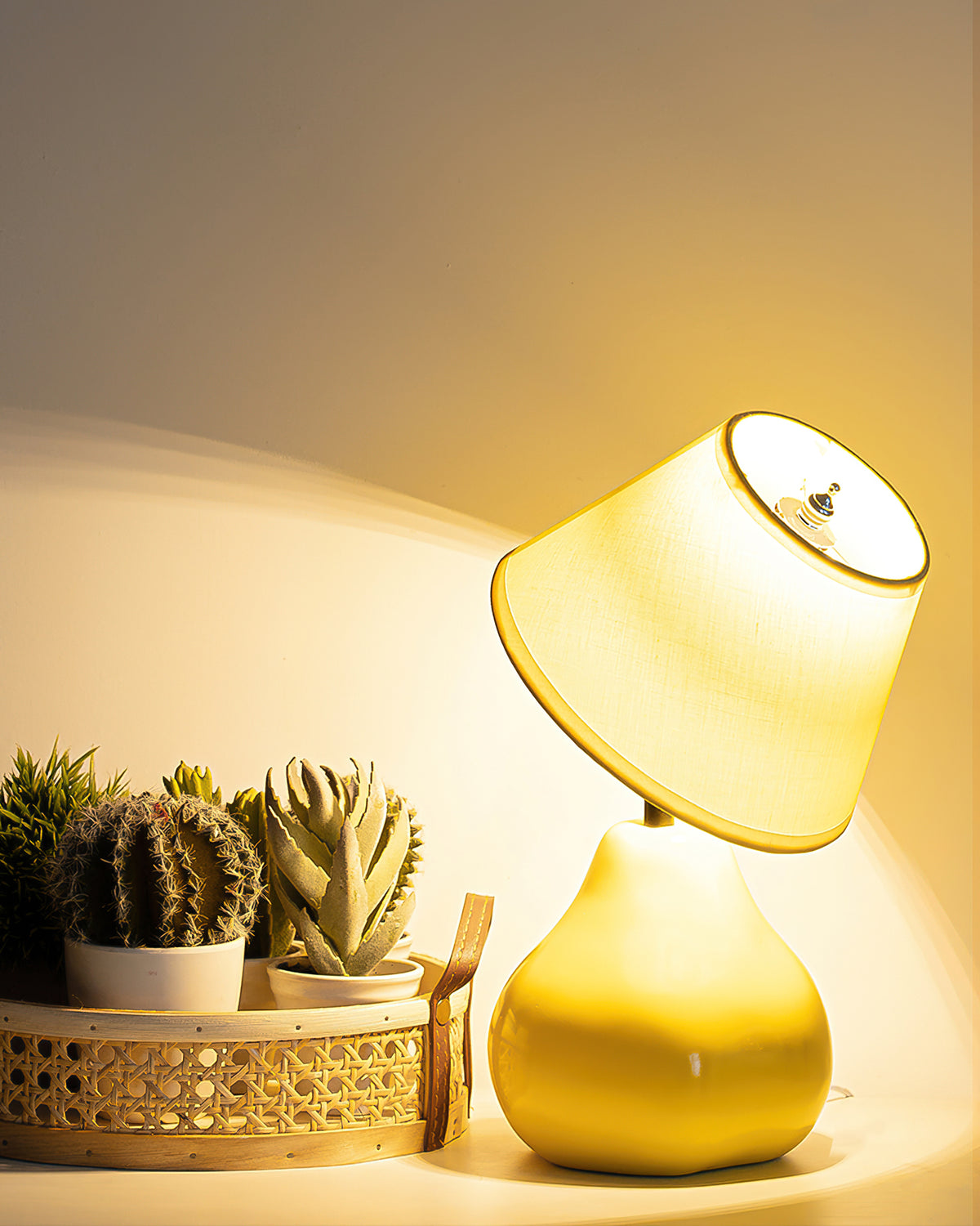 Pear Table Lamp - Docos