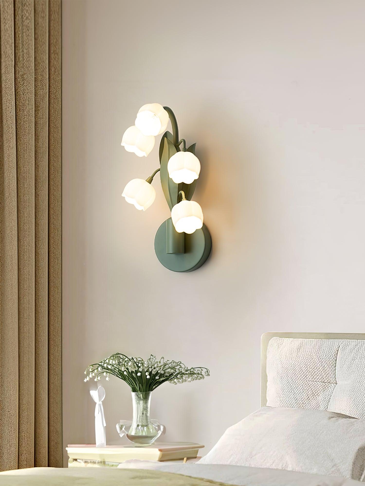 Sara Orchid Wall Lamp - Docos
