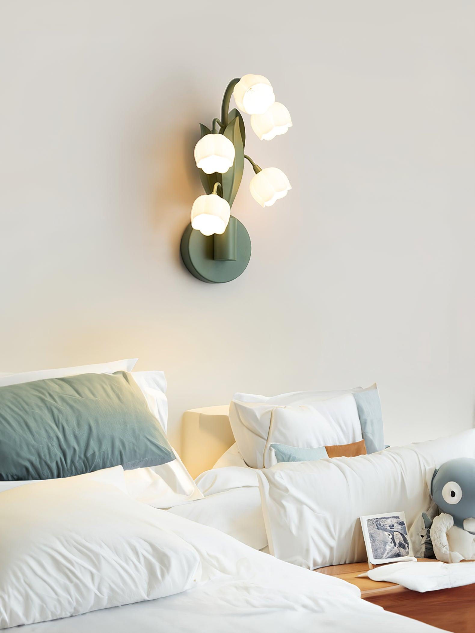 Sara Orchid Wall Lamp - Docos