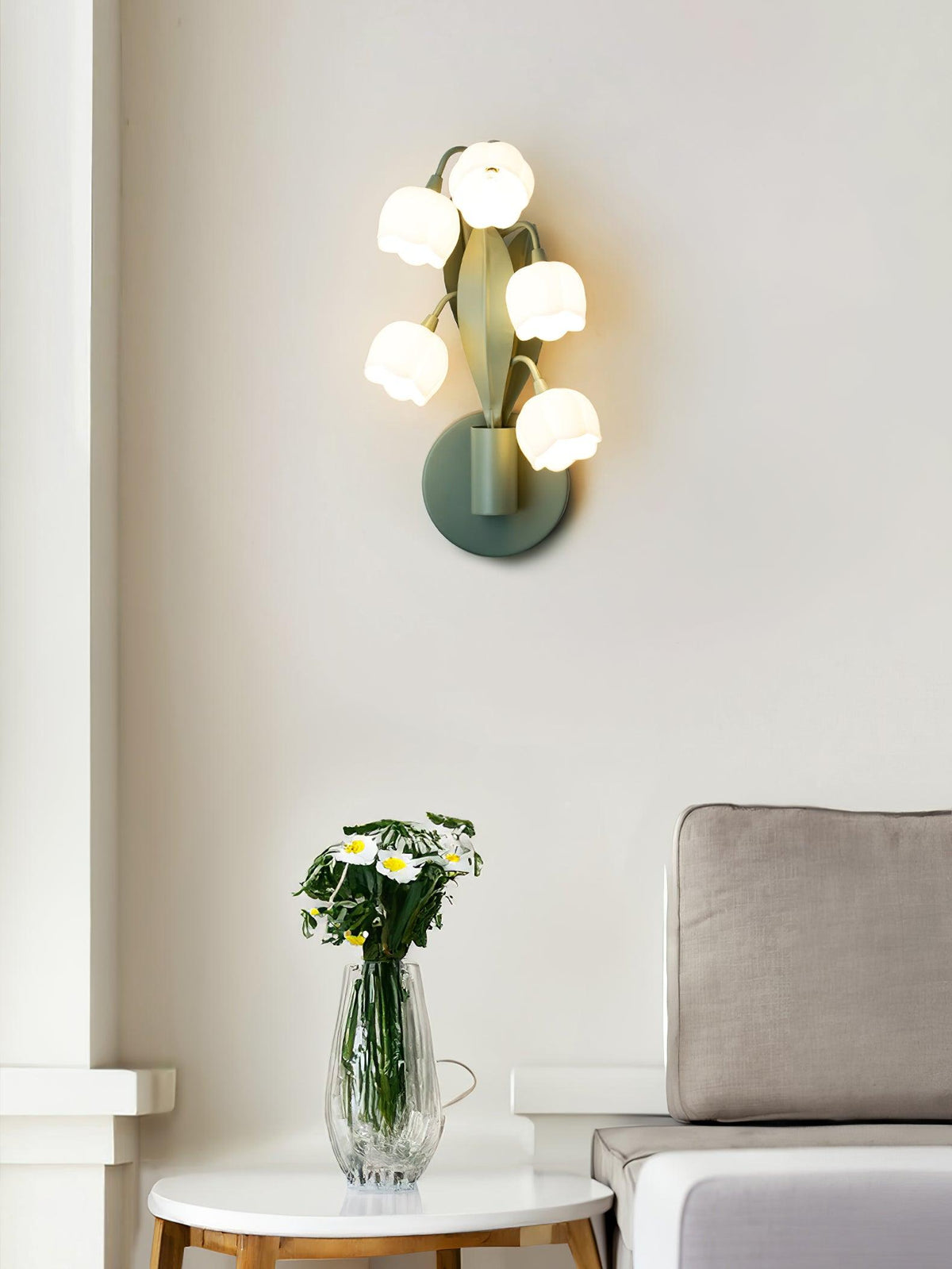 Sara Orchid Wall Lamp - Docos